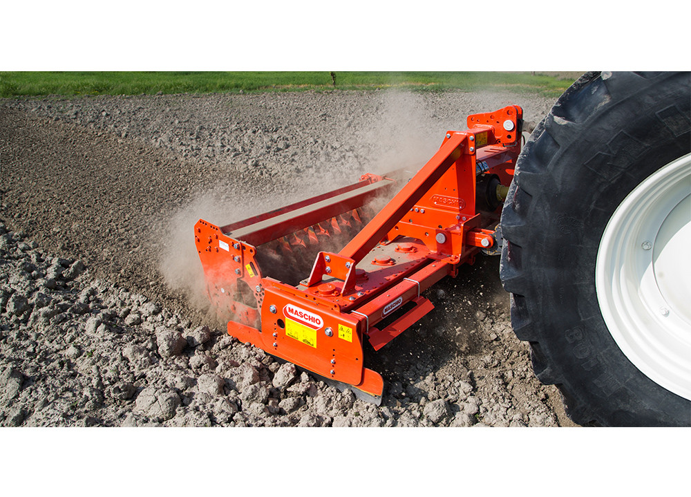 MTI Canada - Product - DOMINATOR DM4000 W/Packer roller Cam clutch PTO ...