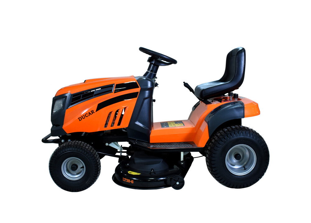 MTI Canada - Product - Little Beaver 38" Lawn tractor W/Mulching plug